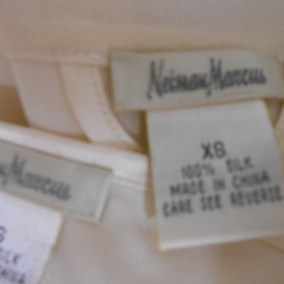 Neiman Marcus 100% Silk Gown and Robe Set Chemises & Slips